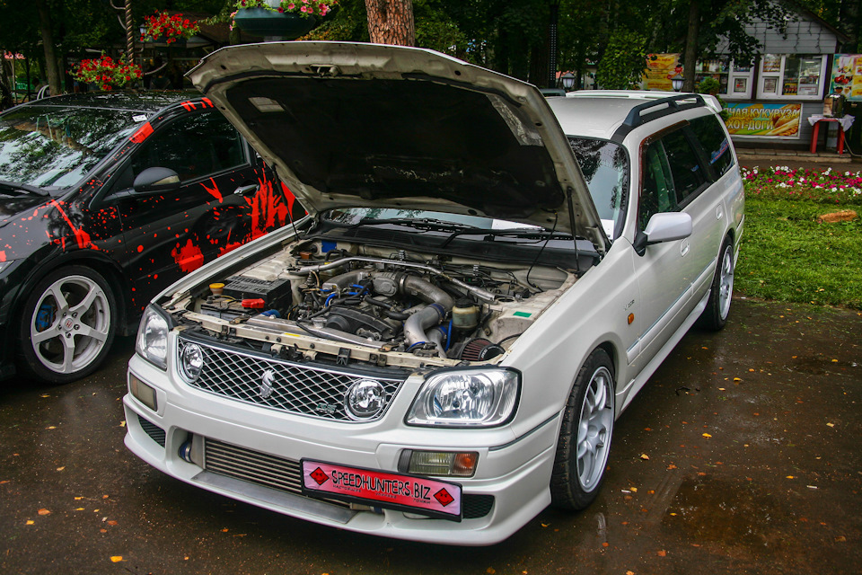 Фестиваль в Ногинске 2019. — Nissan Stagea (WC34 Series 1), 2,5 л, 1998 ...