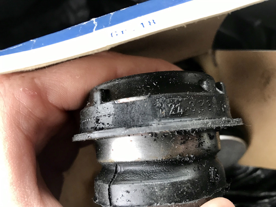 Сайлетблоки передних нижних и задних нижних рычагов Mercedes W140 S500 ...