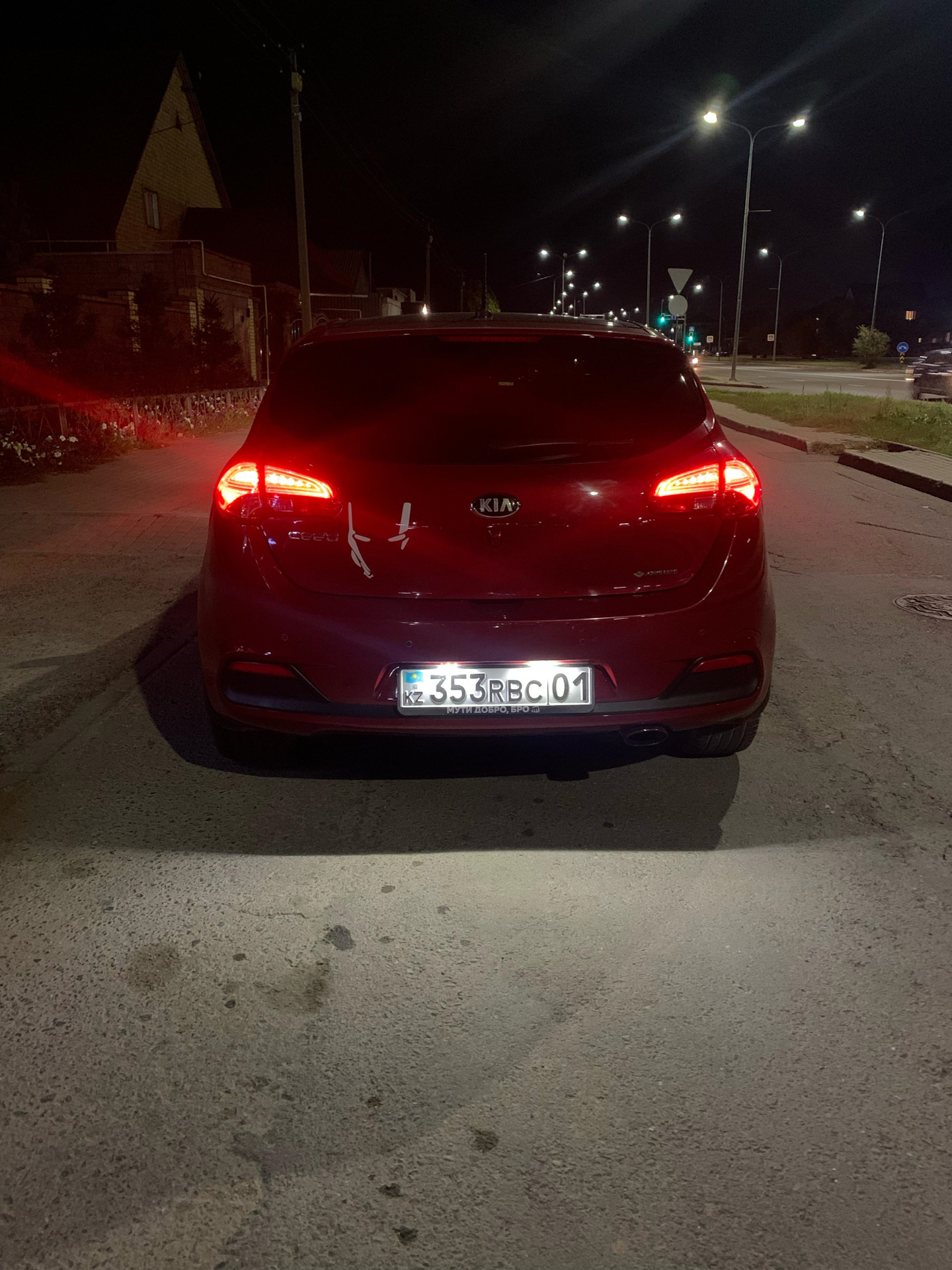 57. Подсветка номера — KIA Ceed (2G), 1,6 л, 2014 года | тюнинг | DRIVE2