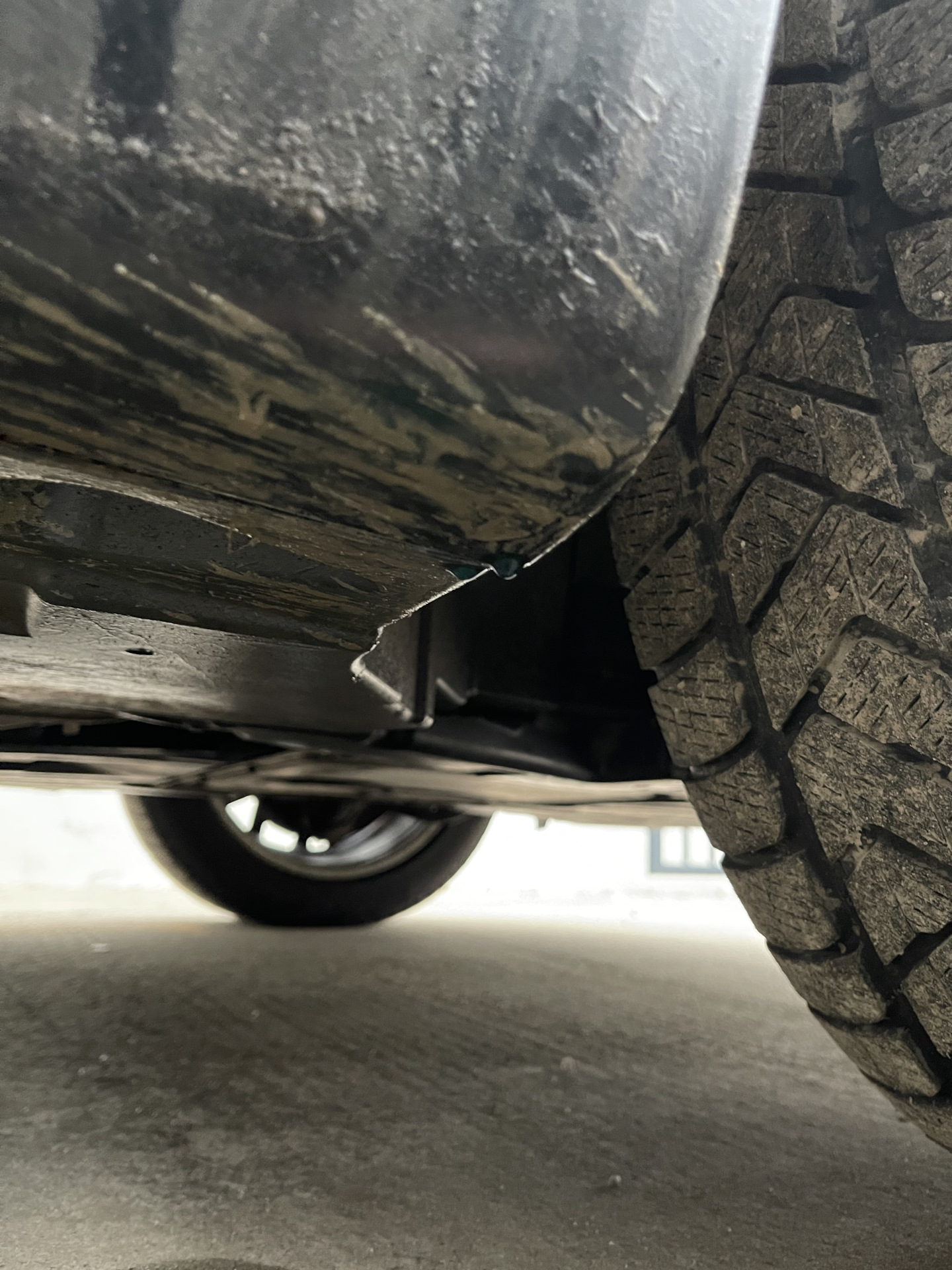 Облом болта генератора, течёт омывайка, ремонт сервопривода раздаточной ...