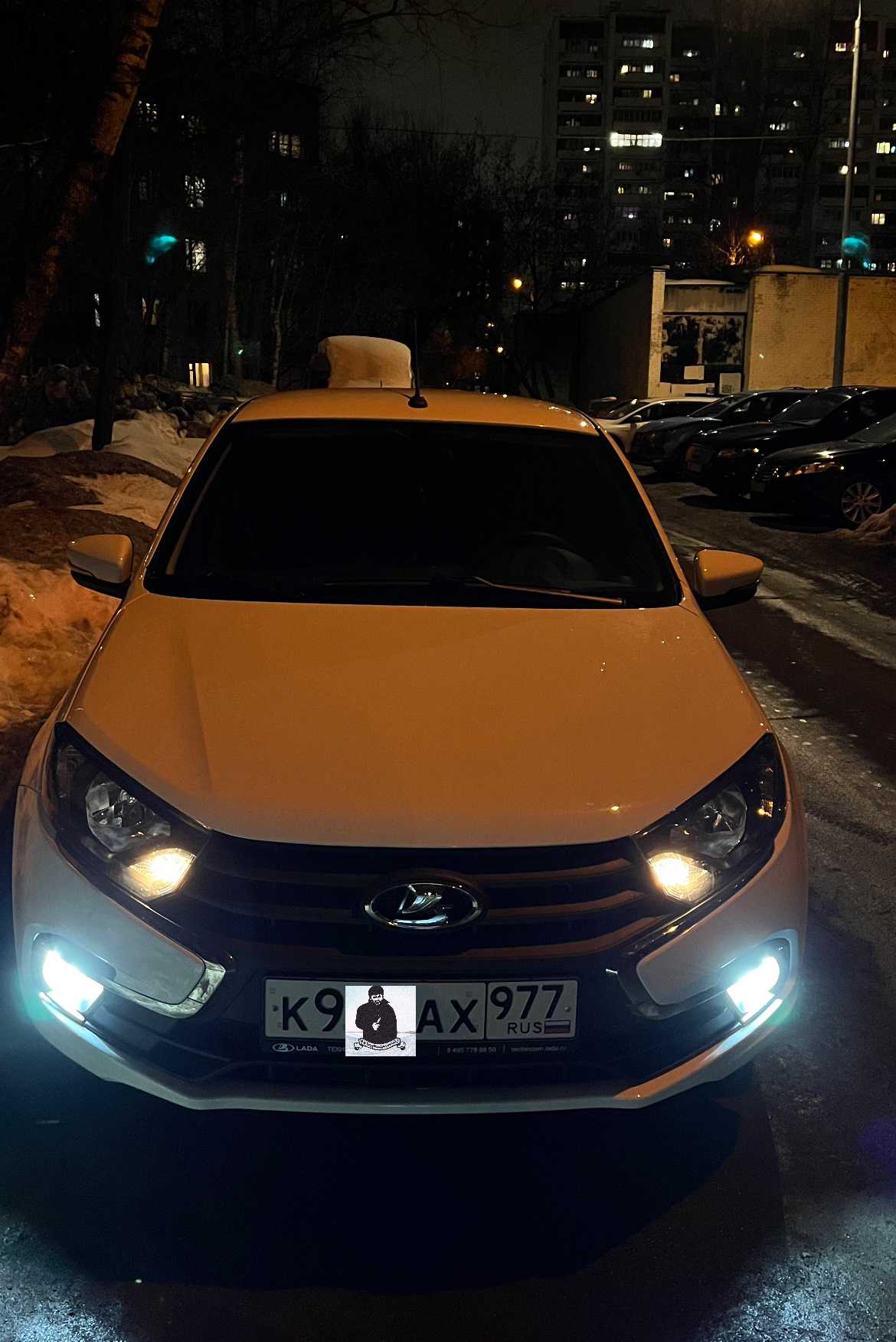 Установил ПТФ — Lada Гранта (2G) FL, 1,6 л, 2023 года | тюнинг | DRIVE2