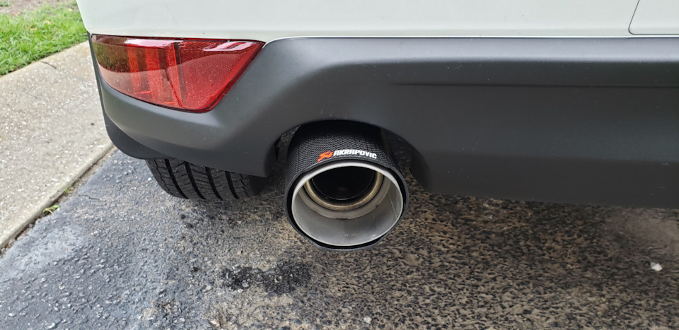 Почему крышка омывайки ЧЁРНАЯ? — BMW X5 (E70), 3 л, 2011 года ...