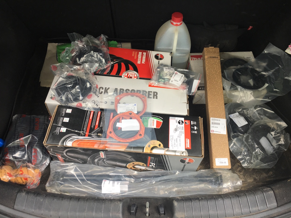 Задние стойки амортизатора, р/с, рычаги и рулевые наконечники ...