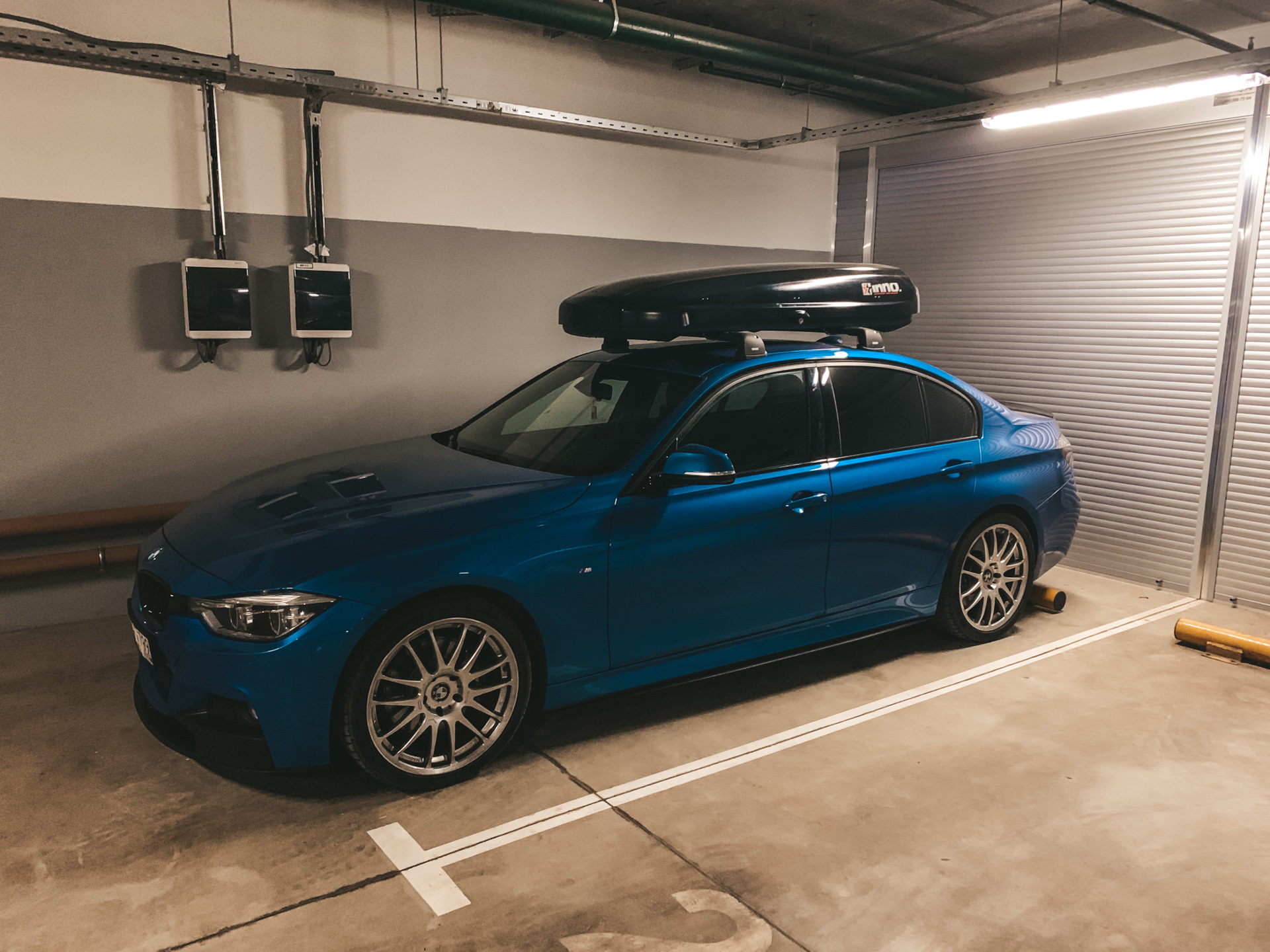 Автобокс Inno New Shadow 14 — BMW 3 series (F30), 2 л, 2018 года ...