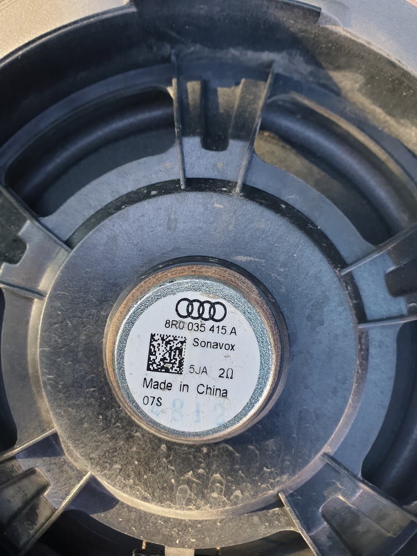 8R0035415A Динамик среднего/низ VAG | Запчасти на DRIVE2