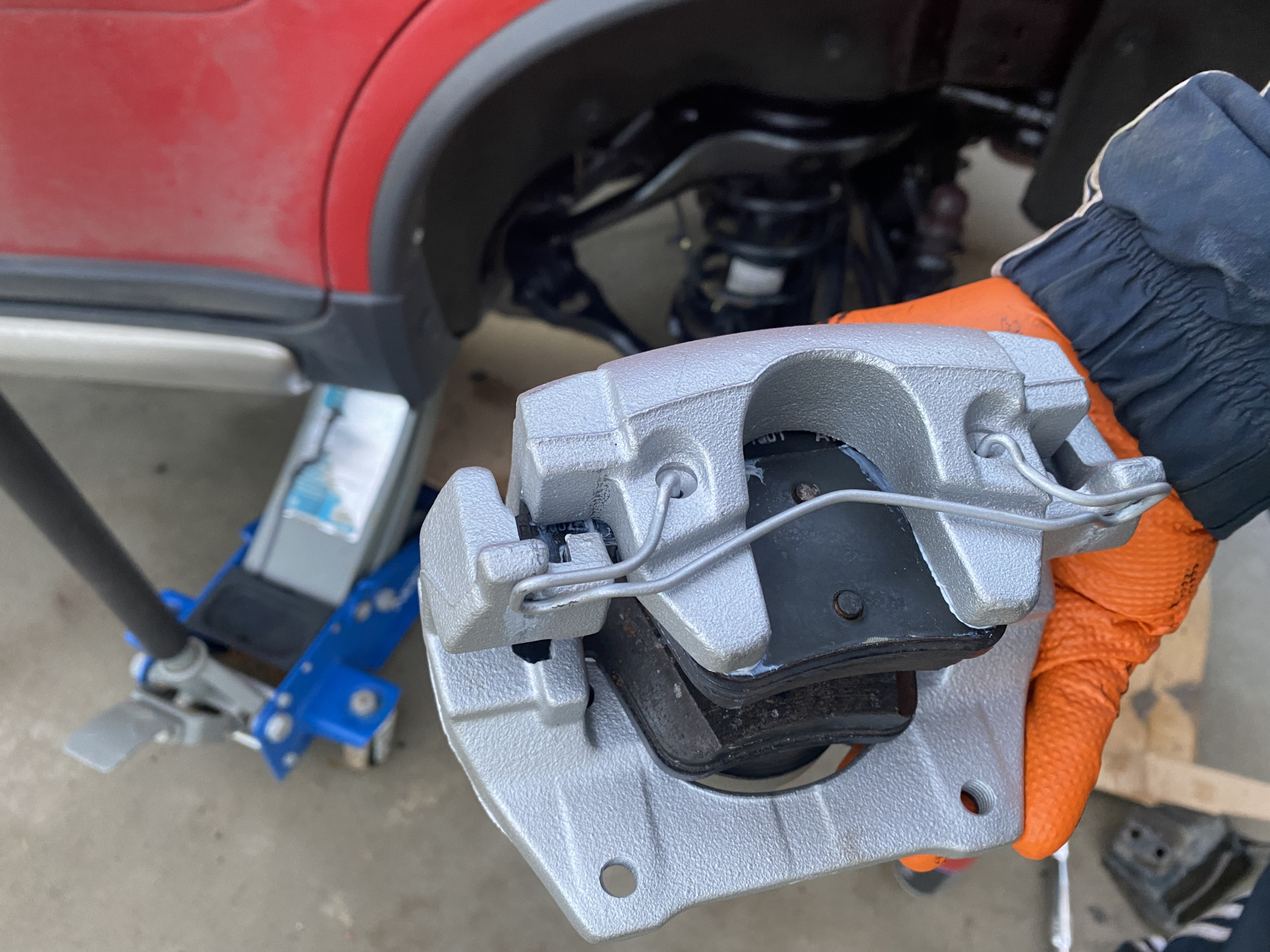 Задние тормоза Volvo XC90 1-Gen R-Design — Volvo XC90 (1G), 4,4 л, 2011 ...