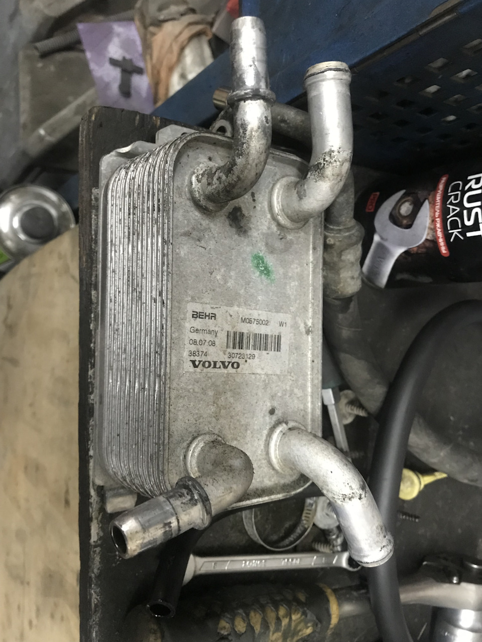 30723129 Радиатор масляный Volvo | Запчасти на DRIVE2