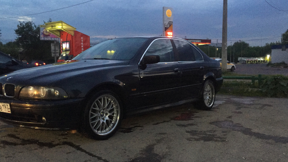 Молдинг бампера — BMW 5 series (E39), 3 л, 2000 года | запчасти | DRIVE2