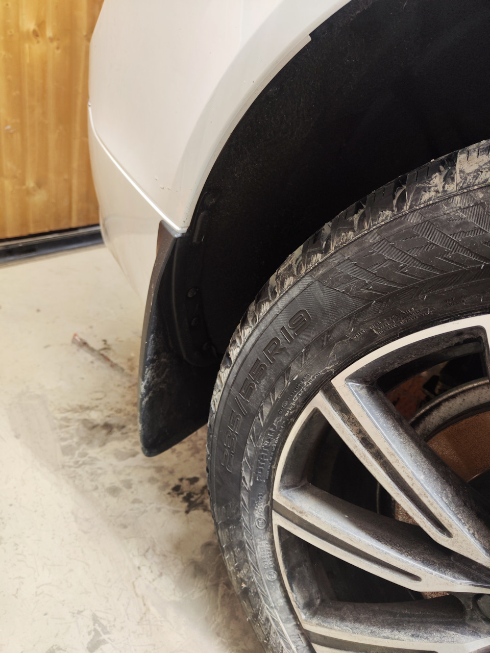 Улучшайзинг. — Volvo XC60 (2G), 2 л, 2019 года | аксессуары | DRIVE2