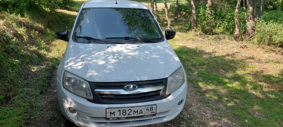 Чёрные зеркала — Lada Гранта, 1,6 л, 2014 года | аксессуары | DRIVE2