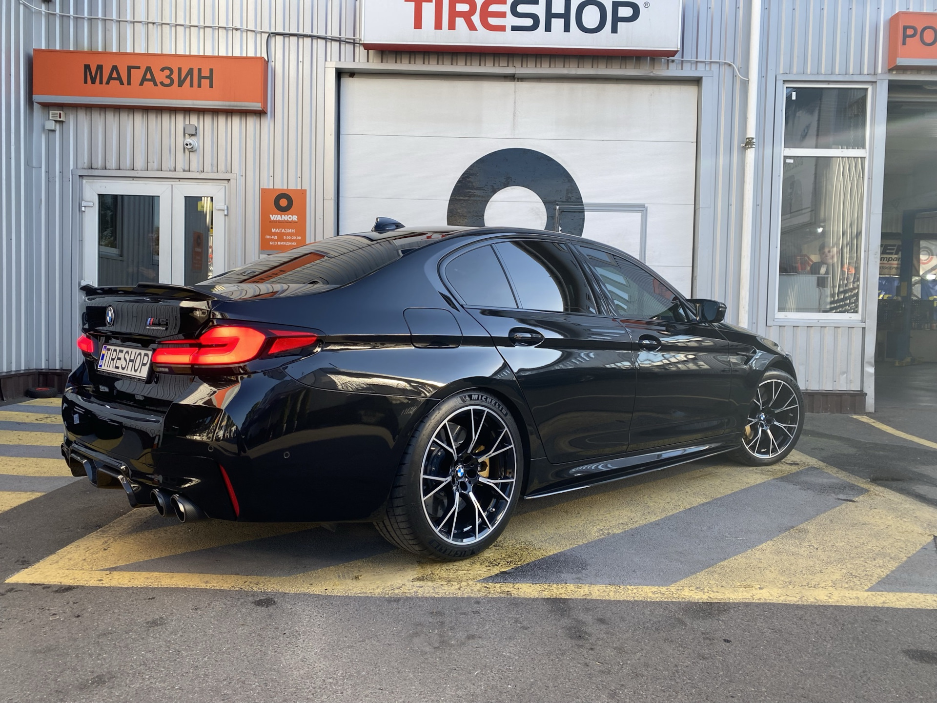 Full LCI + M Perfomance — BMW M5 (F90), 4,4 л, 2018 года | стайлинг | DRIVE2