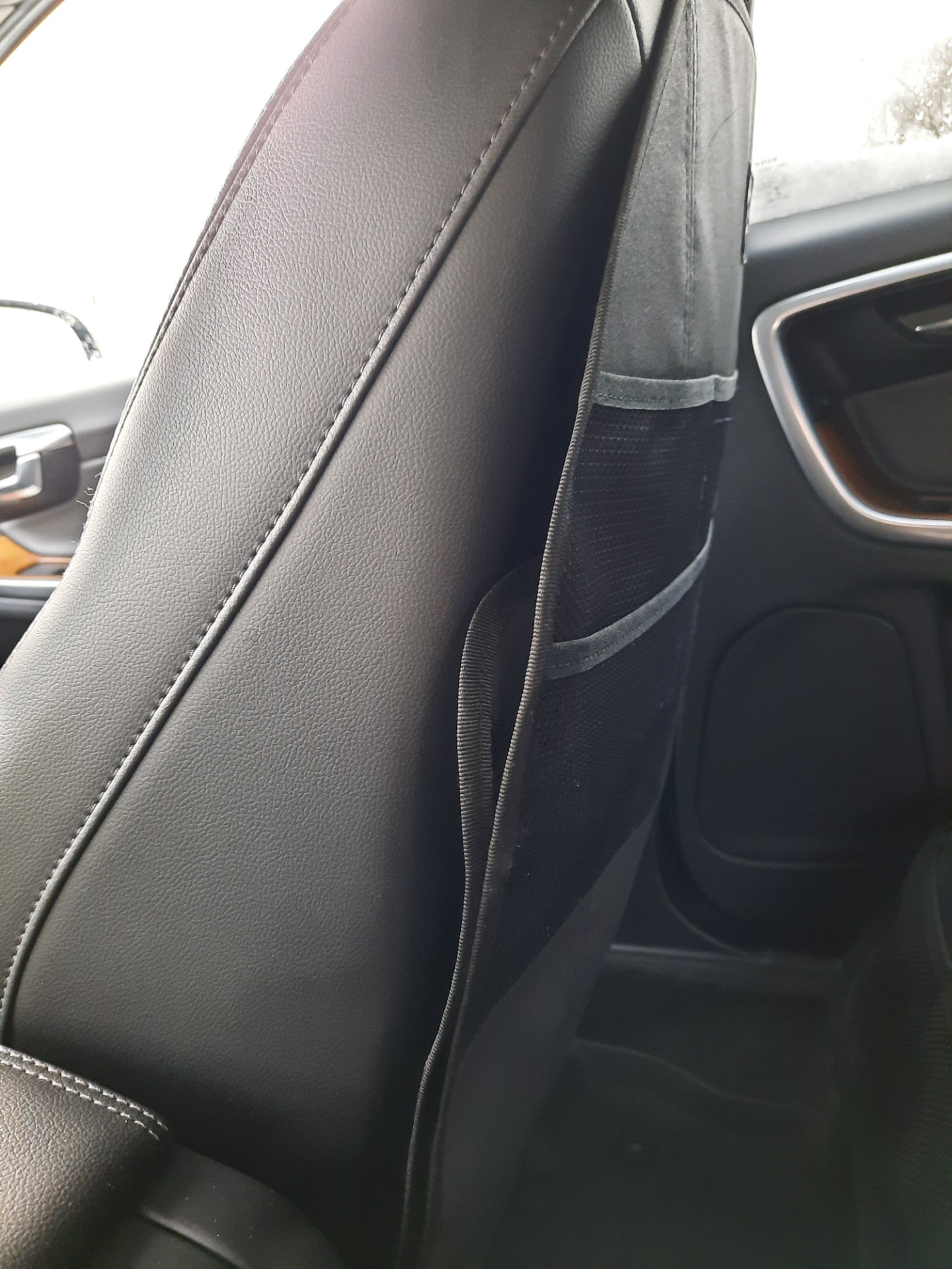 31428081 Защитная накидка переднего сиденья VOLVO раздобыта — Volvo V60 ...