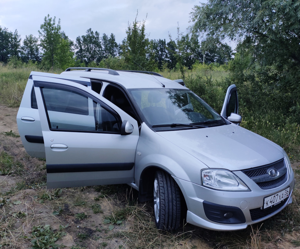 Tigar Ultra High Performance 215/45 R17 W 91 — Lada Ларгус, 1,6 л, 2013 ...