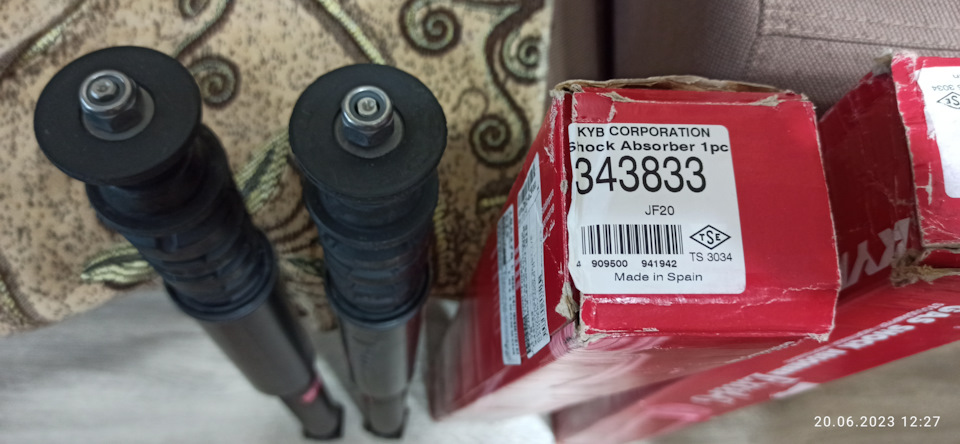 Замена стоек амортизаторов в круг. — Renault Logan (2G), 1,6 л, 2015 ...