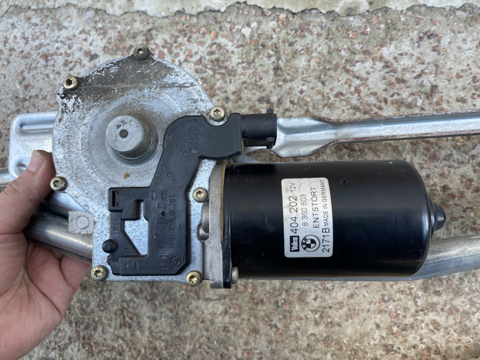 8360603 Моторчик стеклоочистителя BMW | Запчасти на DRIVE2