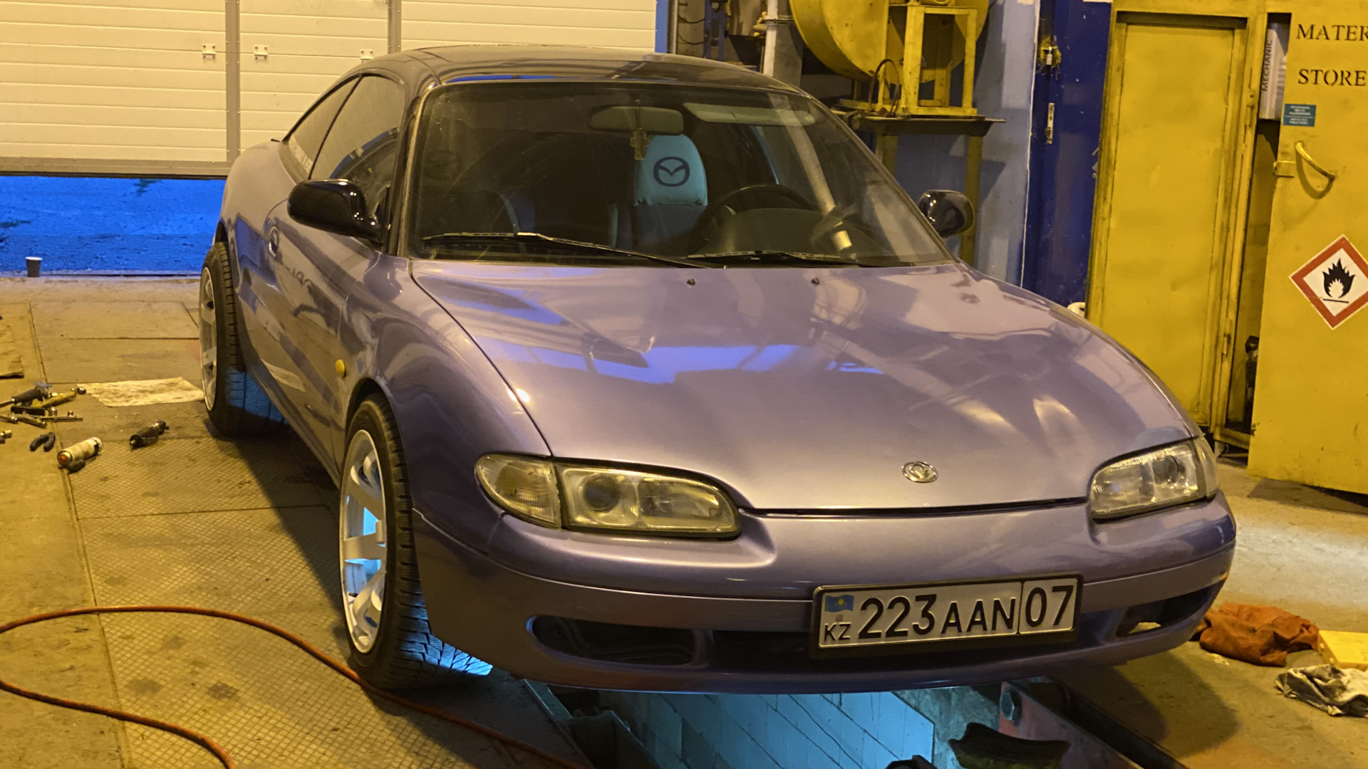 Mazda MX-6 2.5 бензиновый 1992 | на DRIVE2