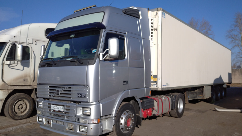 С ПРАЗДНИКОМ ТОВАРИЩИ! — VOLVO FH12, 1,2 л, 1998 года | другое | DRIVE2