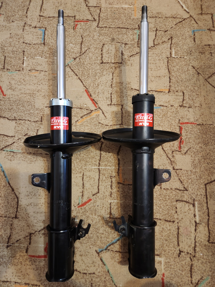 4852049565 Амортизатор TOYOTA LEXUS | Запчасти на DRIVE2