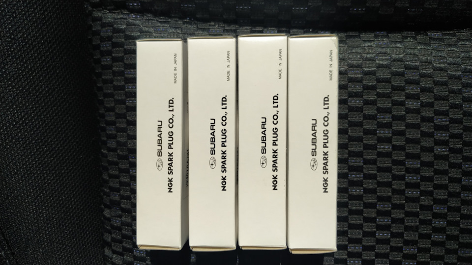 7. Замена свечей, клапана PCV и патрубка клапана — Subaru Forester (SJ ...