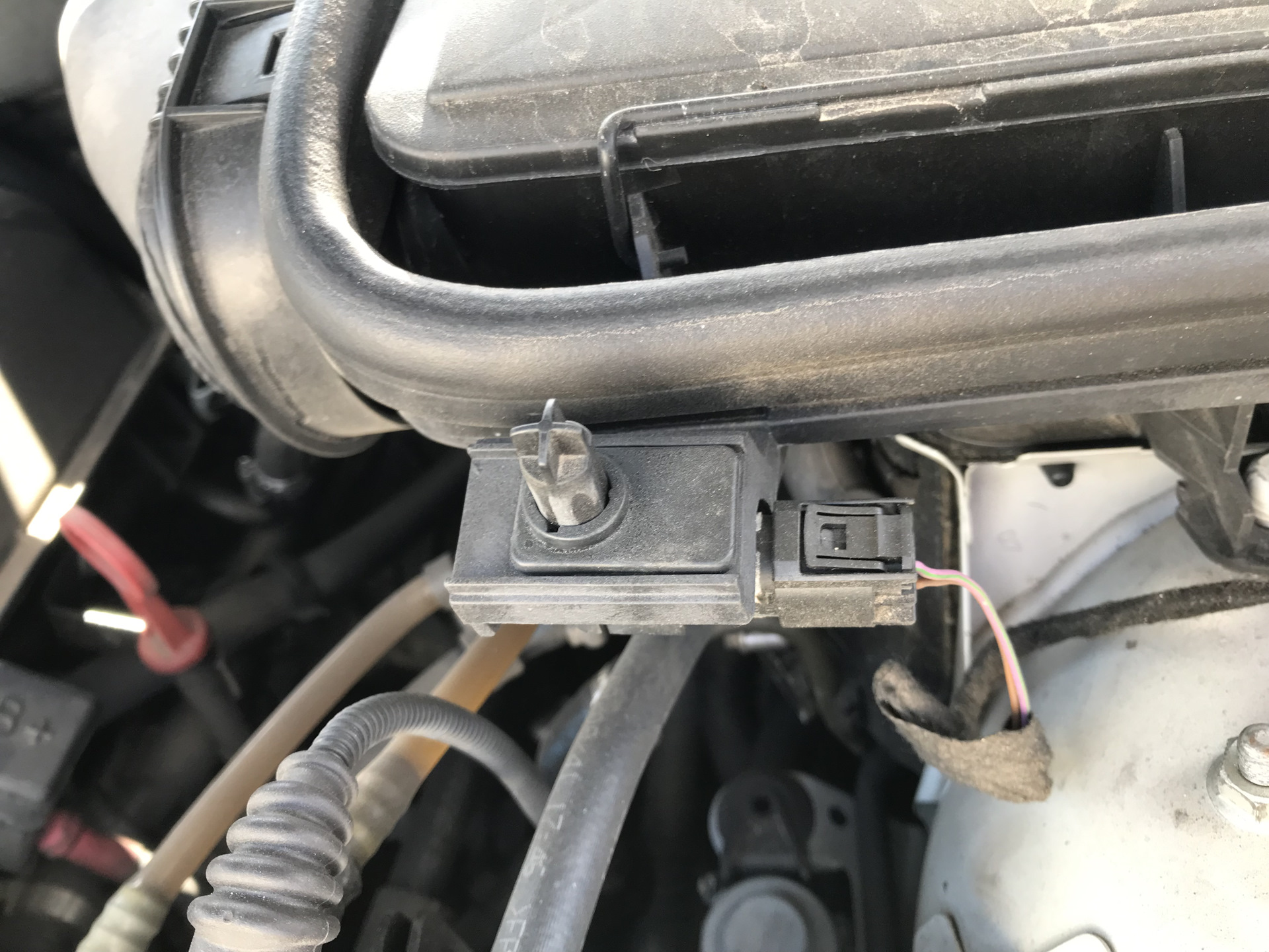 Пипка сигналки капота или как заткнуть орущую немку — BMW 5 series (E39 ...