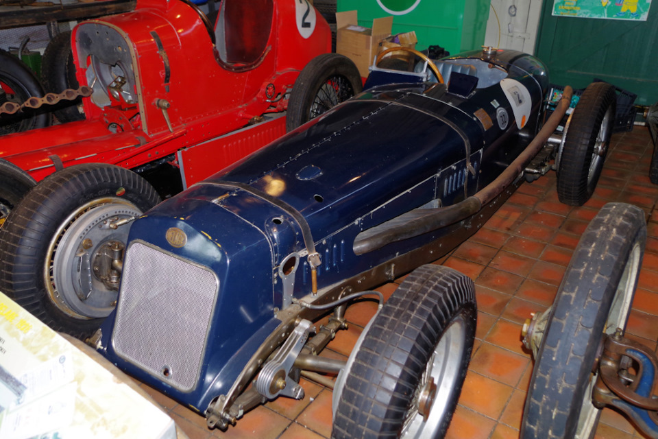 Brooklands — Часть 2. Alvis, Aston Martin, Austin, Bentley, Chitty ...
