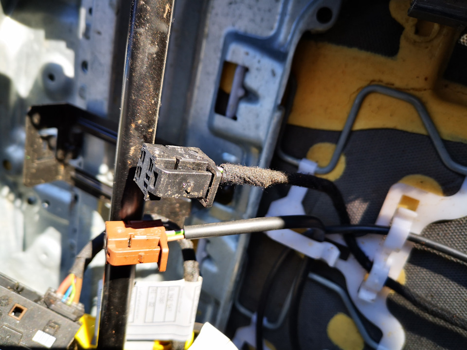 A1242401717 Резиновая опора MERCEDES | Запчасти на DRIVE2