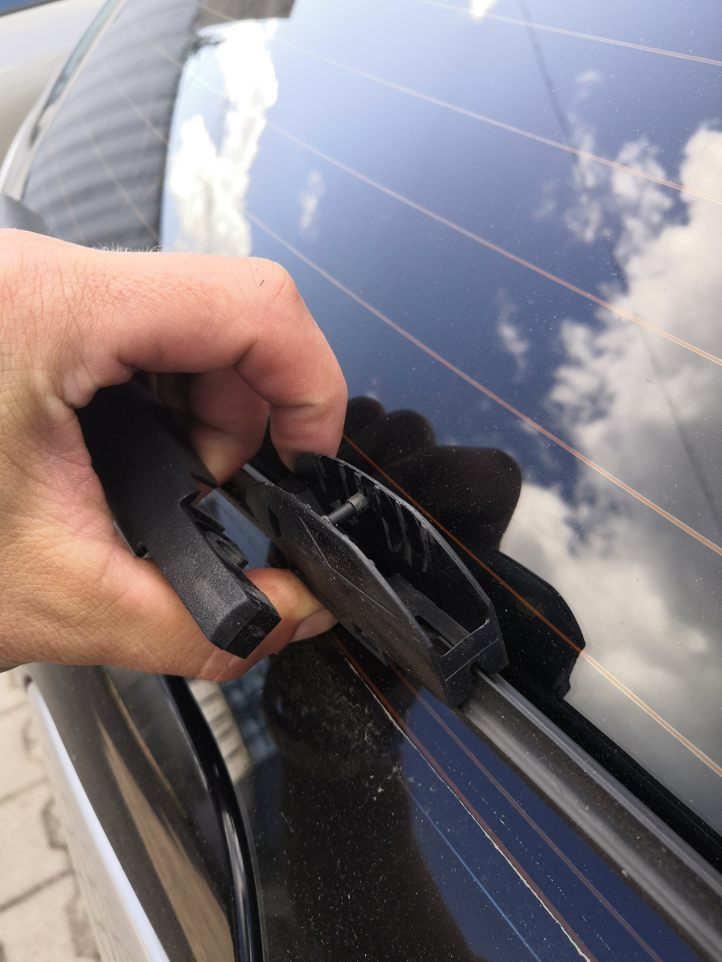 Щётка заднего стеклоочистителя — Renault Koleos (1G), 2,5 л, 2008 года ...