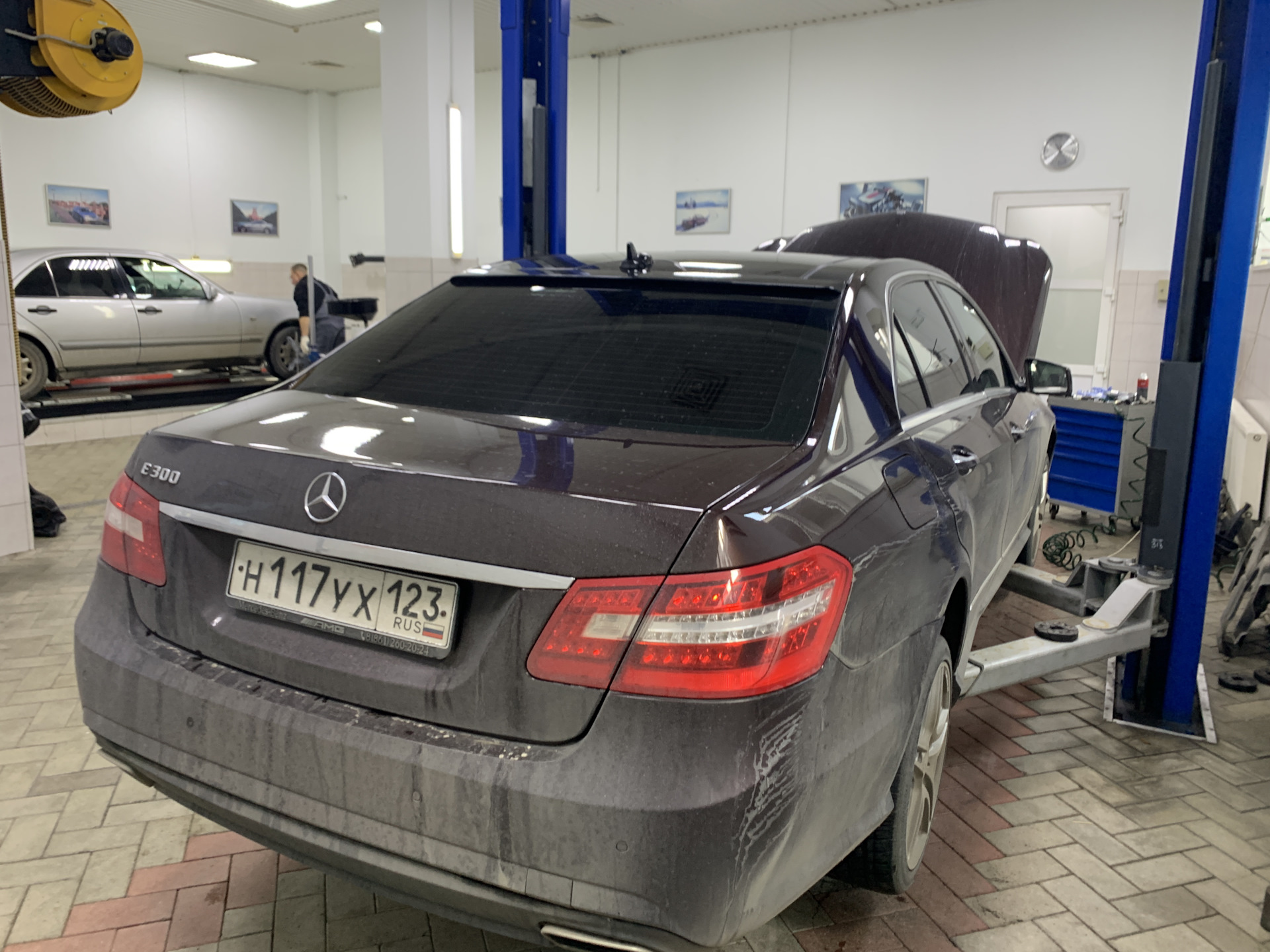 W212 регулятор генератора — Mercedes-Benz E-Class (W212), 3,5 л, 2012 ...