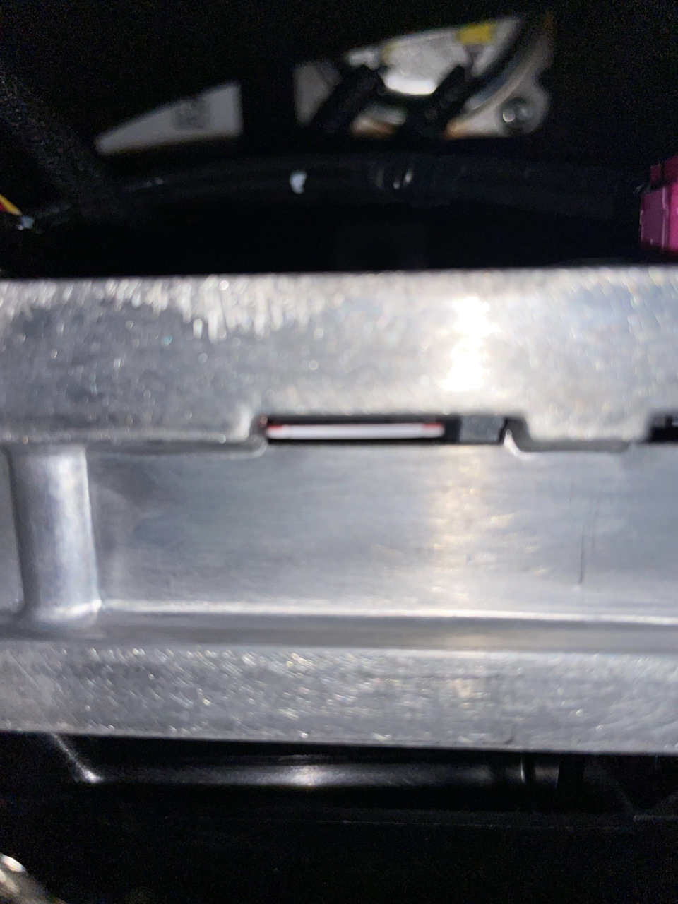 Установка сим карты в Tesla Model Y, своими руками! — Tesla Model Y ...