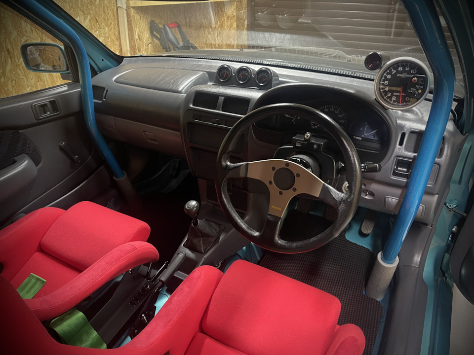 [85] Interior plastics, Passenger bucket — Toyota Starlet (90), 1,5 л ...