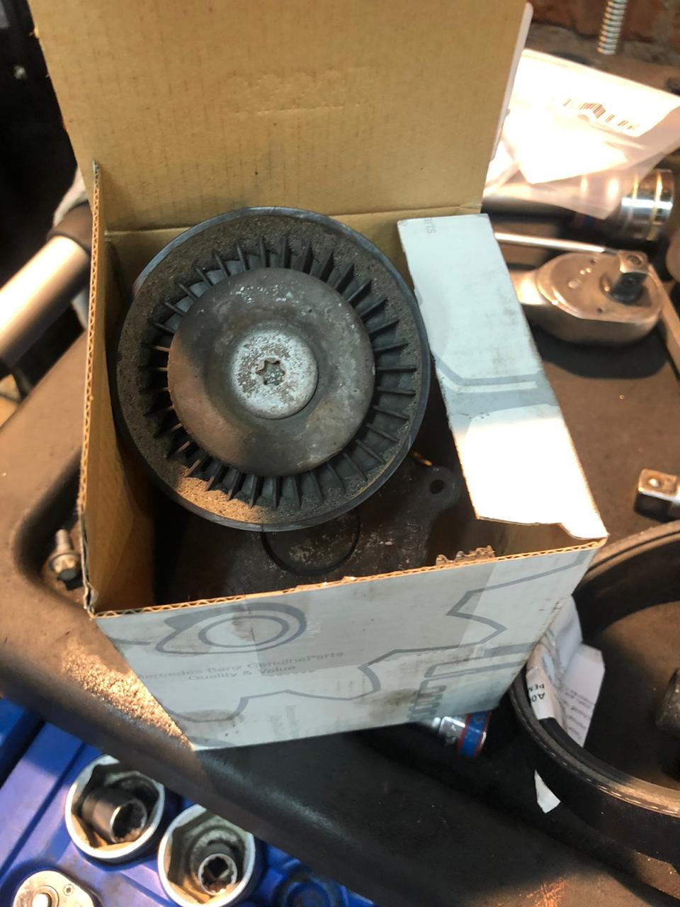 Обновили навесное — Mercedes-Benz E-Class (W212), 1,8 л, 2013 года ...