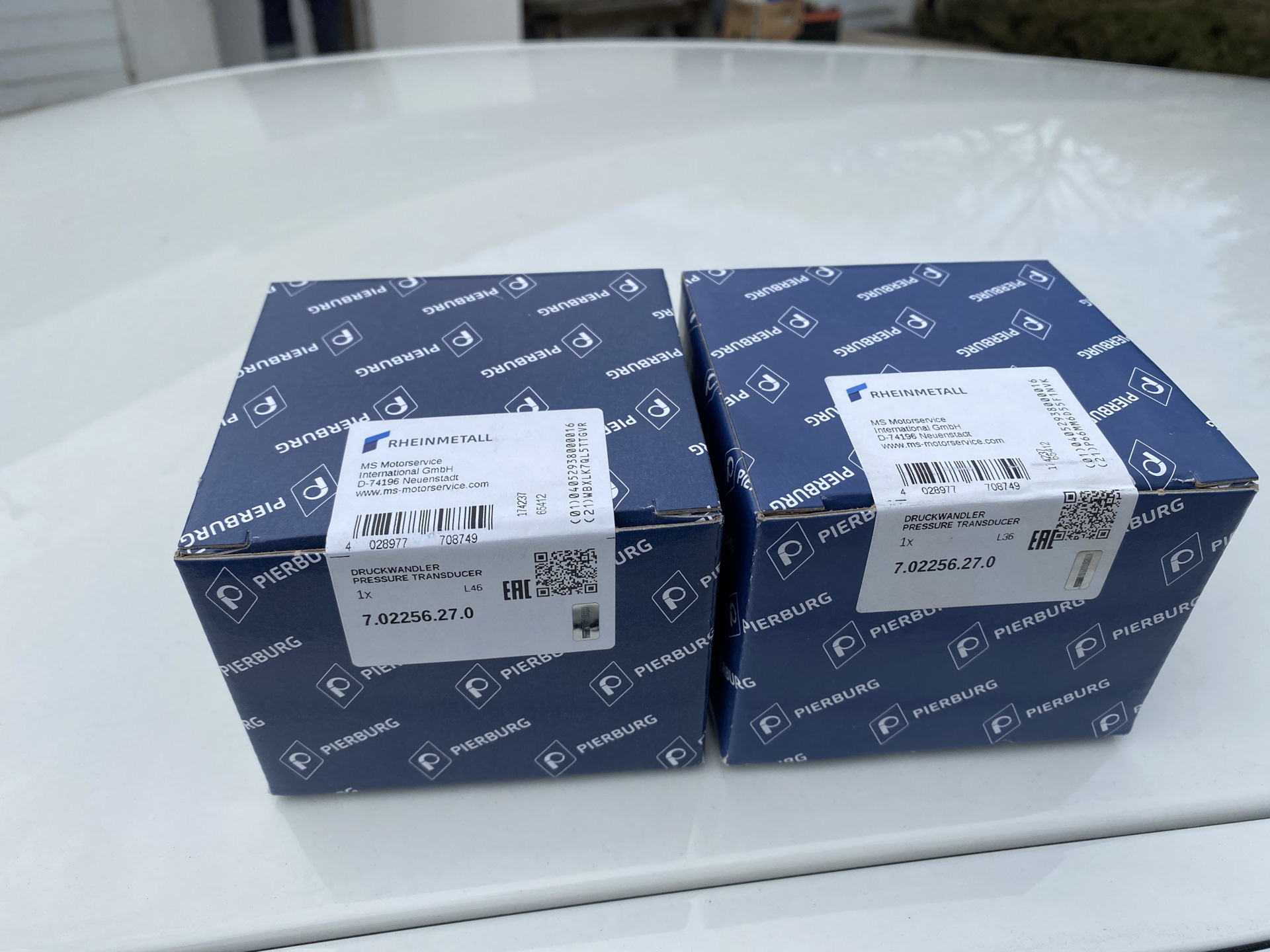 Замена амортизаторов и вакуумных клапанов — BMW 1 series (F21), 2 л ...