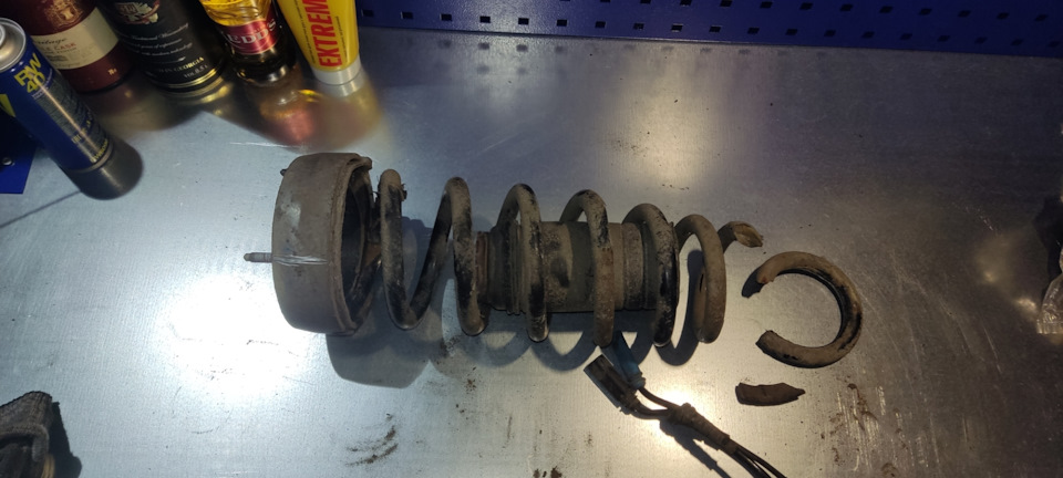 Замена передних пружин EDC. — BMW X5 (E70), 3 л, 2007 года | поломка ...