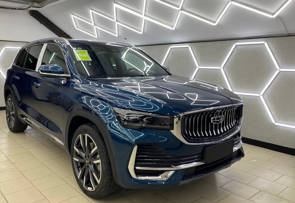 Антихром и оклейка матовой плёнкой Quantum Pro Plus Matte Джили ...