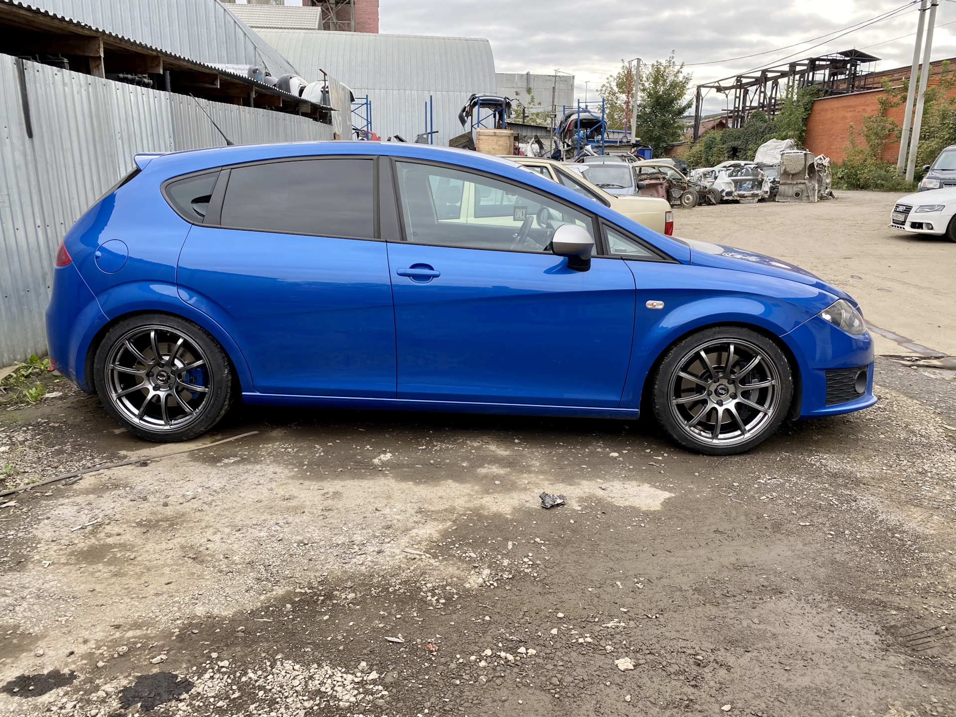 60. Advan RS2F. — SEAT Leon FR (Mk2), 2 л, 2012 года | колёсные диски ...