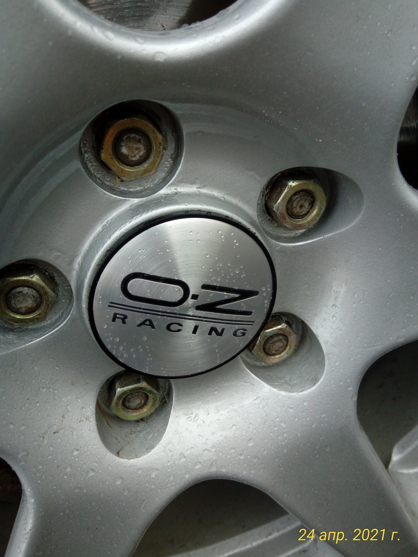 Колпачки ступицы с Алиэкспресс — Ford Focus II Hatchback, 2 л, 2006 ...