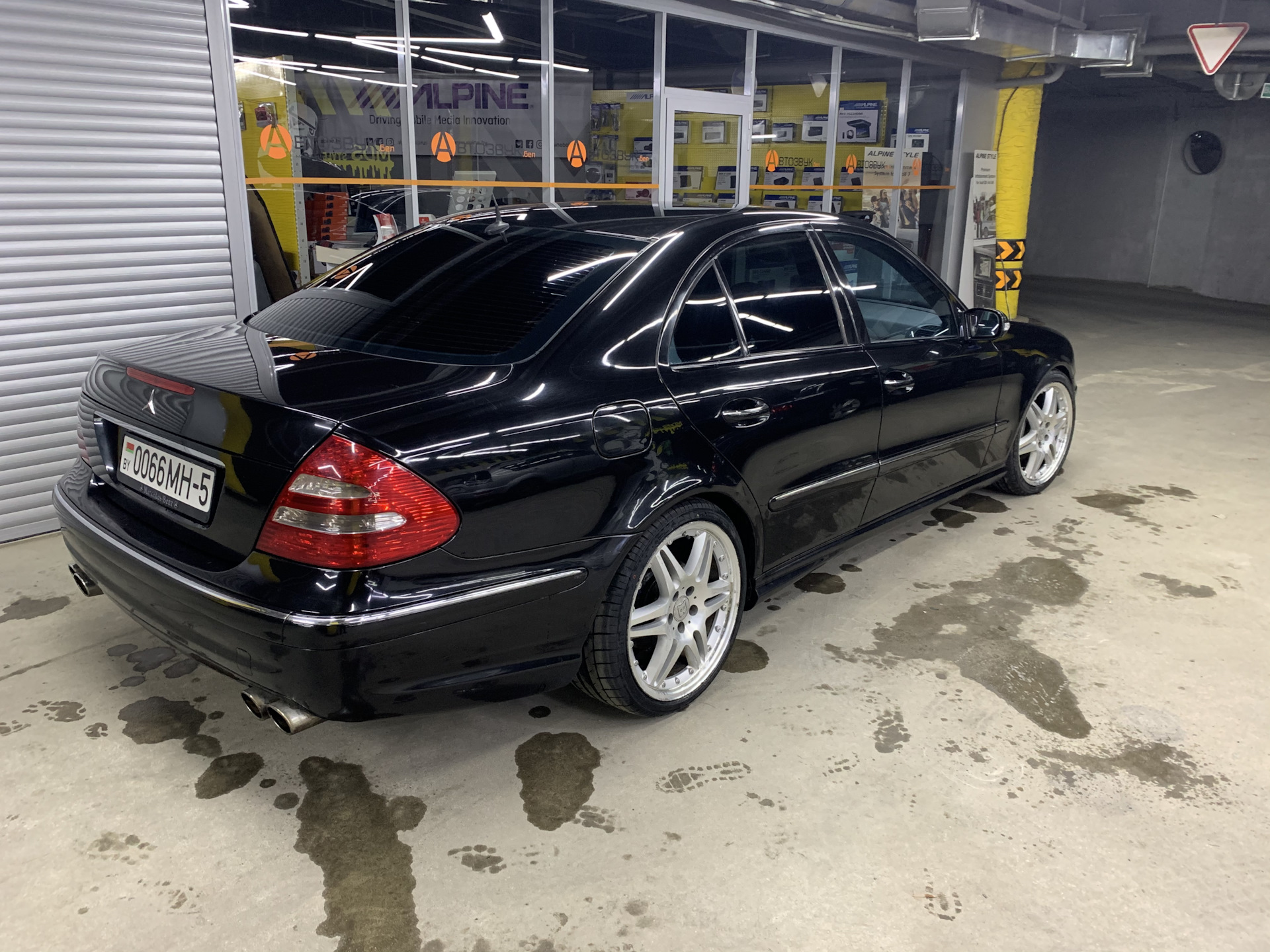 Переобулся на лето — Mercedes-Benz E-class (W211), 4 л, 2003 года | колёсные диски | DRIVE2