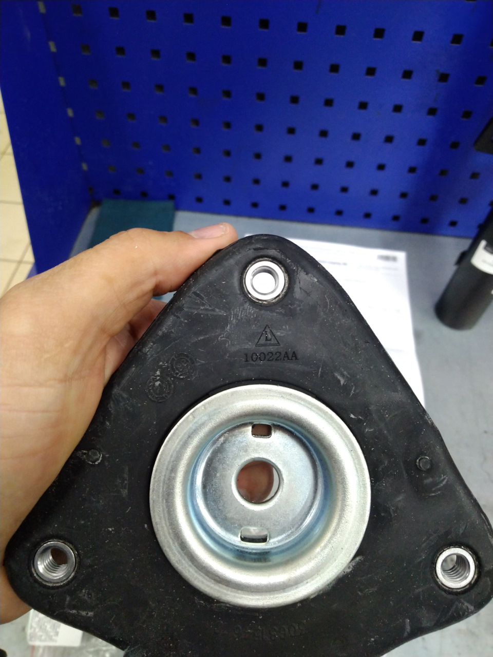 Замена передних амортизационных стоек ч.3 — Volvo S40 (2G), 2,4 л, 2007 ...