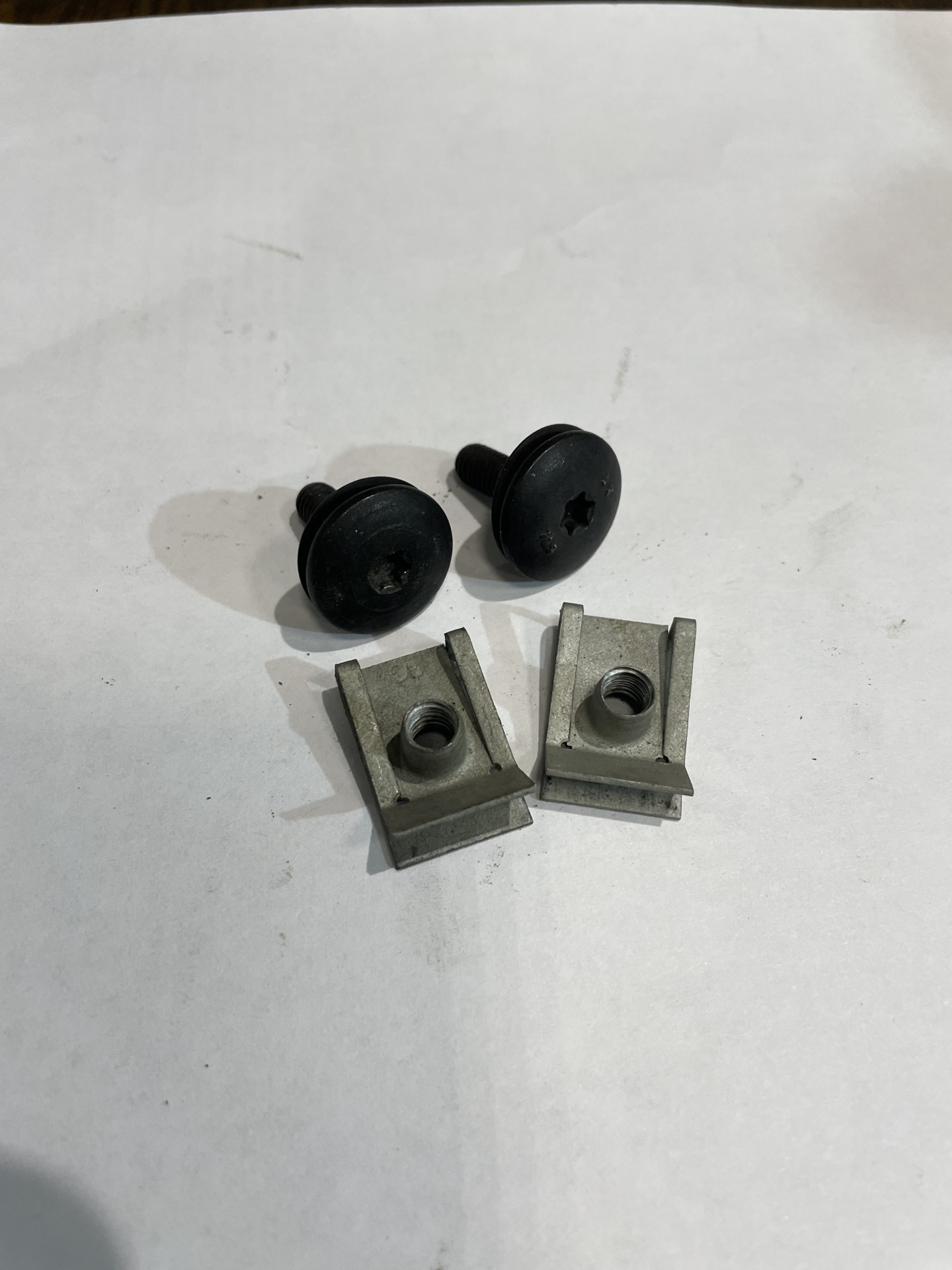 Дооснащение. Активные жалюзи радиатора. — BMW 5 series (E60), 3 л, 2008 ...