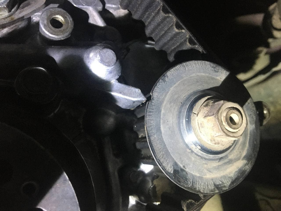 Замена остальных потекших сальников Payen на NOK — Mitsubishi Galant ...