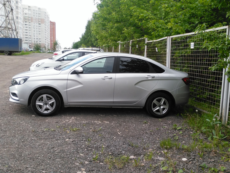 Дисочки — Lada Vesta (1G), 1,6 л, 2017 года | колёсные диски | DRIVE2
