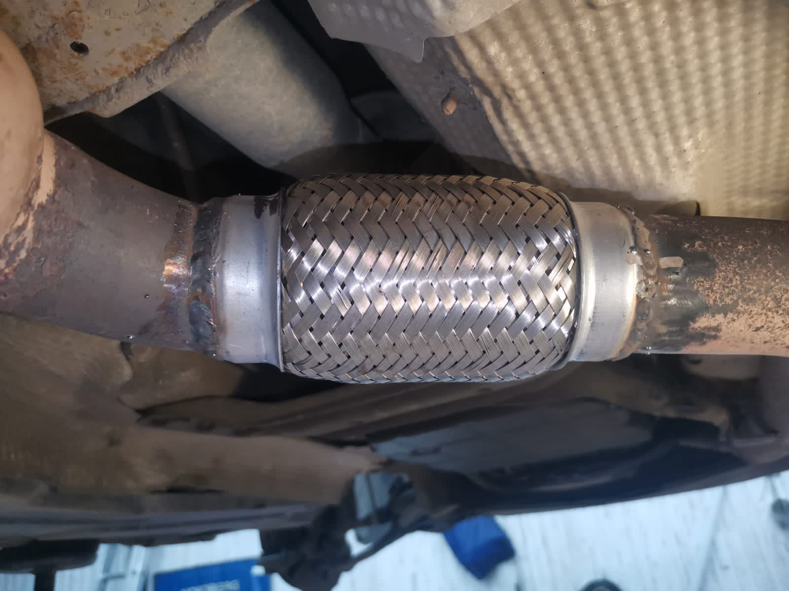 Всего по чуть — Mercedes-Benz C-Class (W203), 2 л, 2000 года | визит на ...