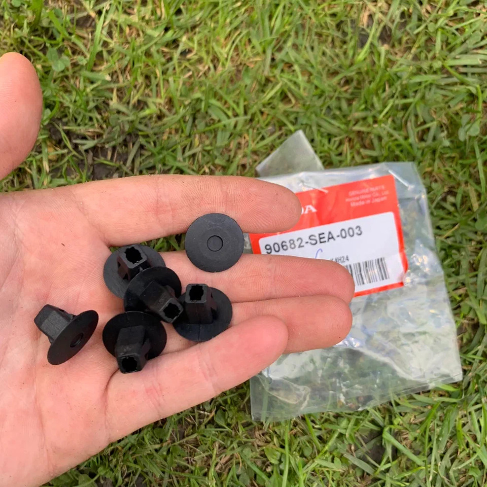 90682SEA003 КЛИПСА КРЕПЕЖНАЯ 294 Honda | Запчасти на DRIVE2