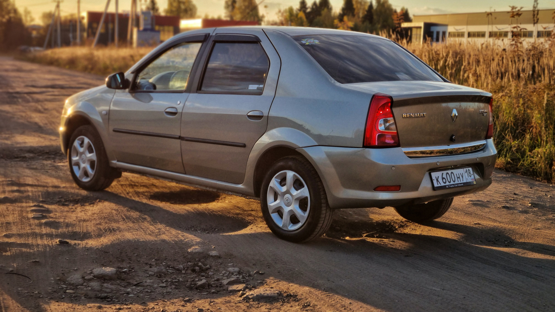 Renault Logan (1G) 1.6 бензиновый 2011 | Logan "Gris Basalte" на DRIVE2