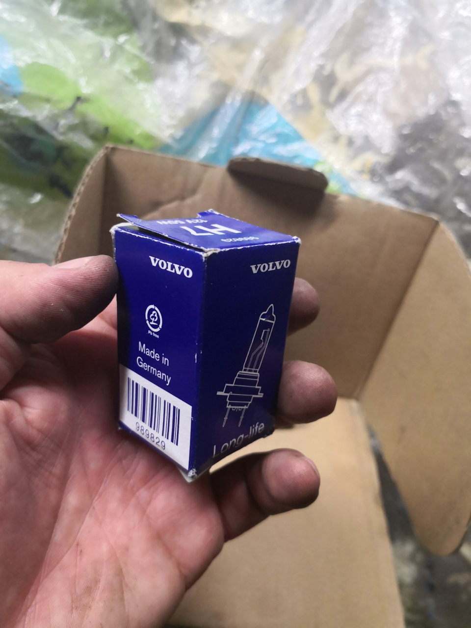 Лампа ближнего света 989829 (H7), что внутри упаковки. — Volvo V70 II ...