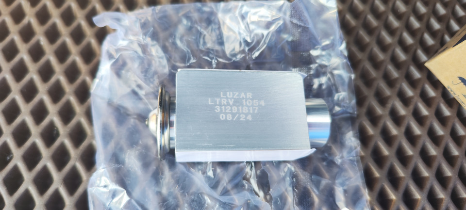 Клапан ТРВ и ремонт "зимней" заслонки. — Volvo XC60 (1G), 2,4 л, 2014 ...