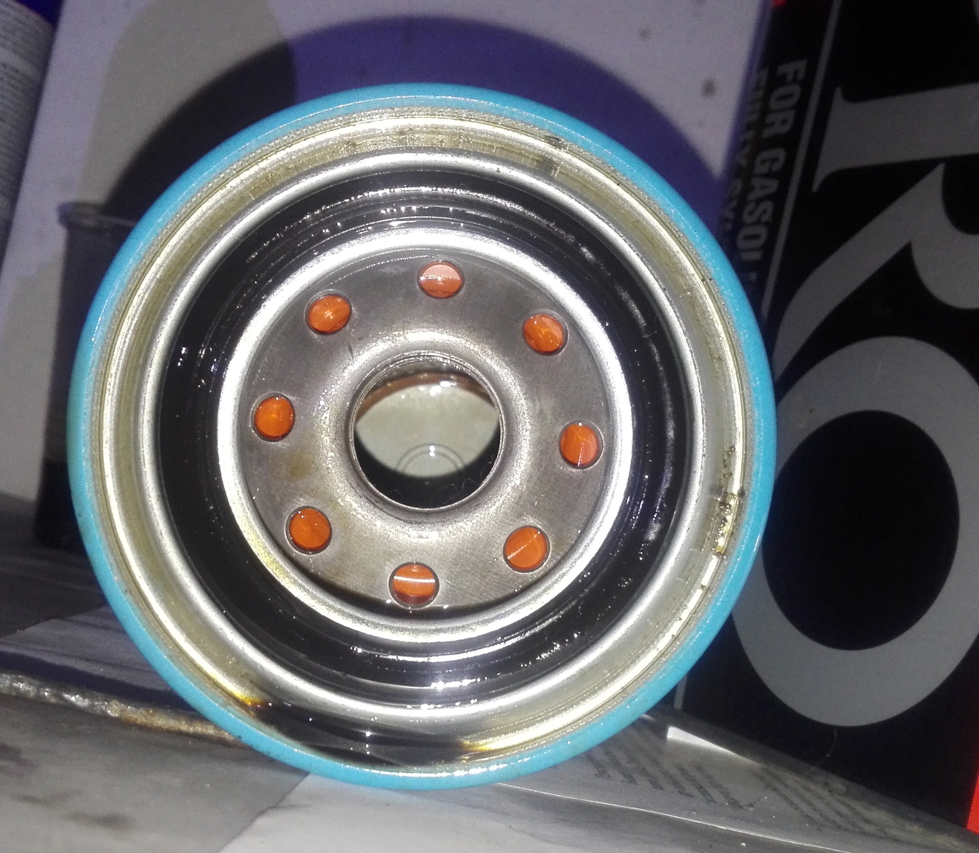 Масло и фильтр по фен-шую. Разглядываю старый фильтр. — Nissan Bluebird (U11), 1,8 л, 1984 года ...