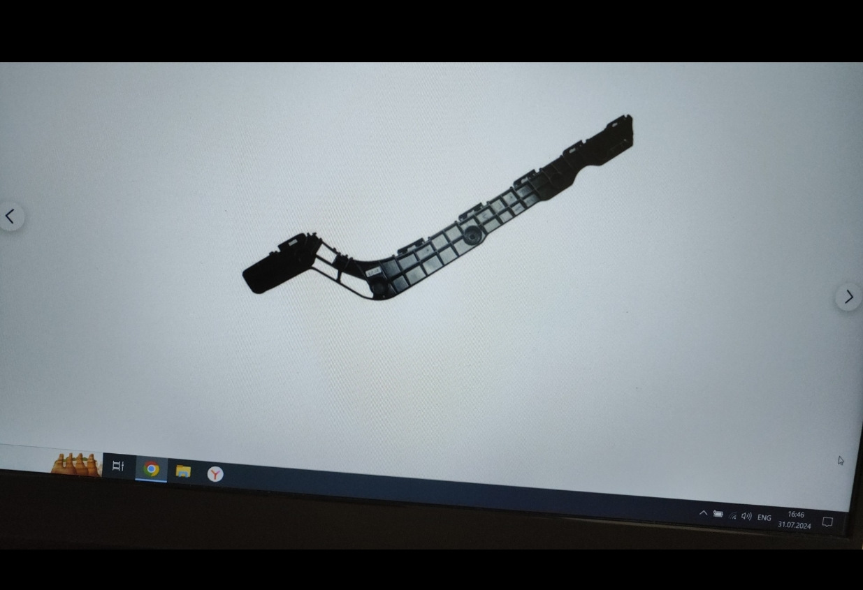 Замена крепления бампера — Toyota Land Cruiser 200, 4,5 л, 2011 года ...