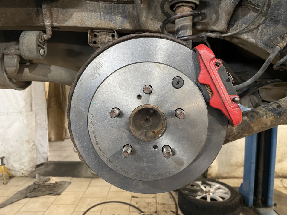 003: Хочешь поехать быстрее — решай проблемы с тормозами — Toyota ...