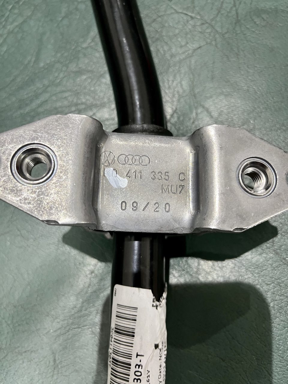 23. Замена переднего стабилизатора — Volkswagen Tiguan (1G), 2 л, 2012 ...